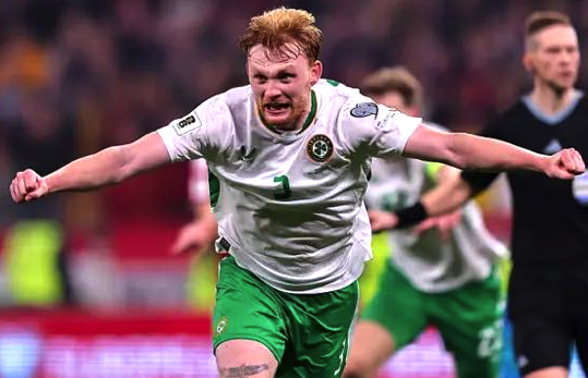 SCALES, SCHMEICHEL ON WORLD CUP COLLISION COURSE | Celtic Quick News